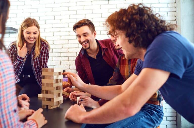 Giochi di gruppo senza materiale: i migliri e come farli | Animatore ...
